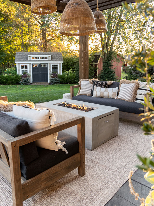 Outdoor Lounge Area Reveal - Hamilton Park Home | Inspiration for Home ...
